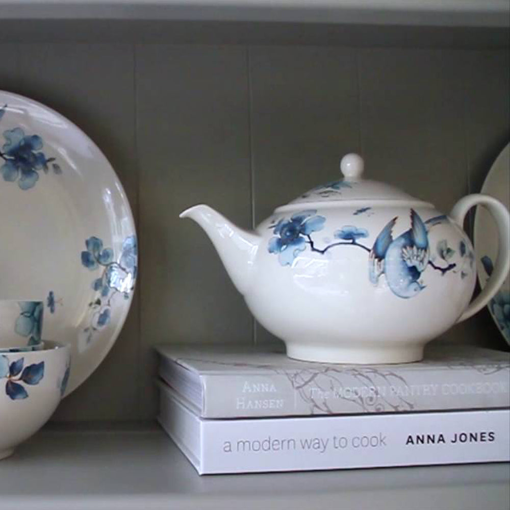 Blue Bird Teapot By Wedgwood – Rhinoceros Accessories